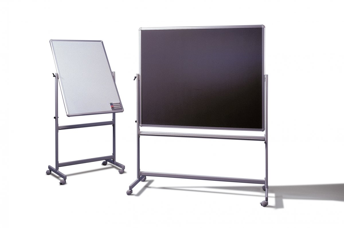 FLIP OVER TAVLE MED WHITEBOARD OG MAGNET